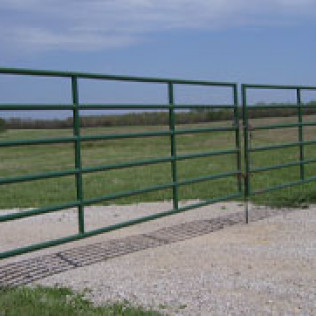 Stock Gates | Jerome, ID | Farmore of Idaho Standley & Company